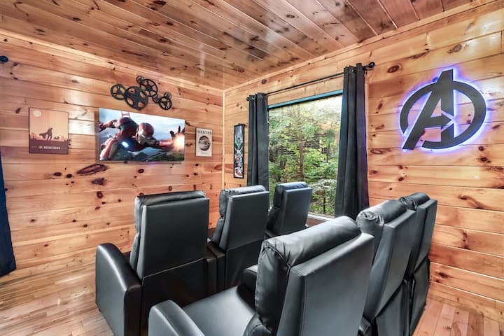 Prime Location W/ Views! Full Game Rm & Movie Rm! - Gatlinburg, TN