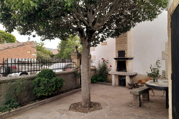 Alfred's Home - Garray