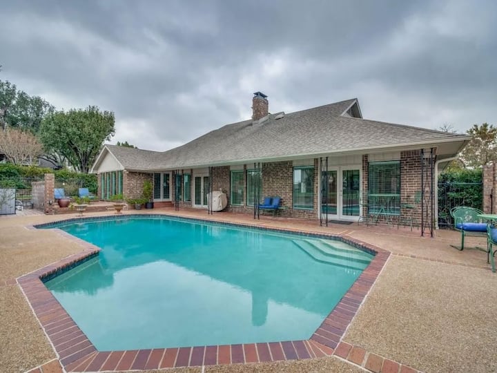 Quite Executive Home In Prestigious Neighborhood - Rockwall, TX