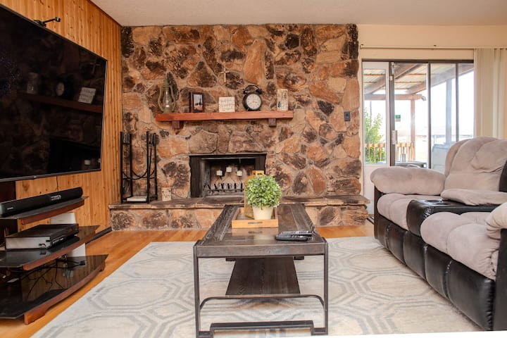 Rustic Charm Near Trails & Brews - Albuquerque