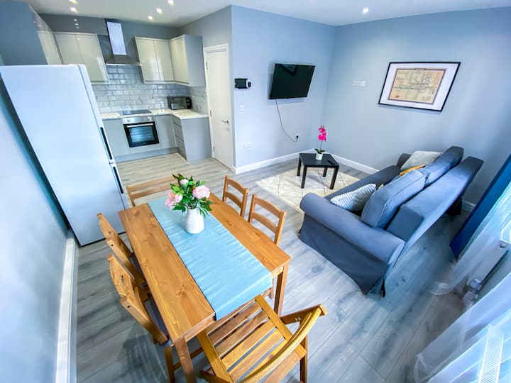 Modern 1-bedroom Flat, 5 Guest, London - F2 - London