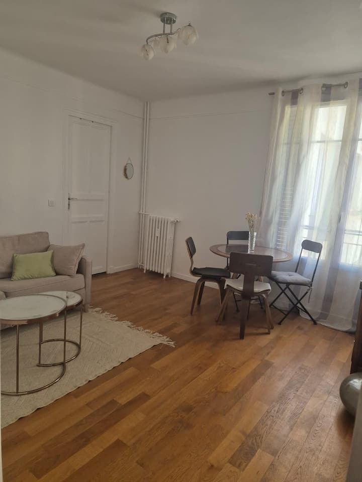 Coquet Appartement à Boulogne - ibis Paris Boulogne Billancourt
