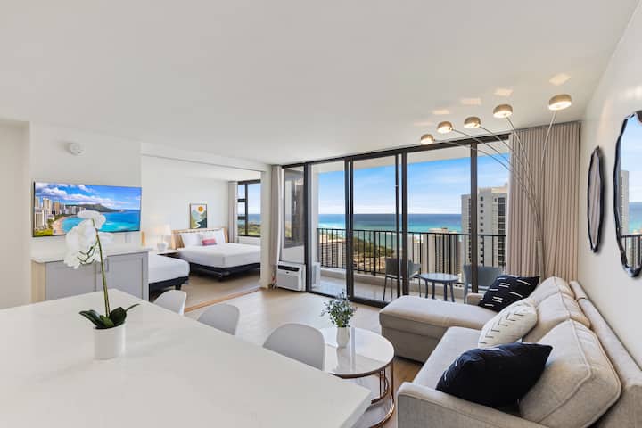 35th Fl Lovely Ocean View W/ Free Parking - Kailua, HI