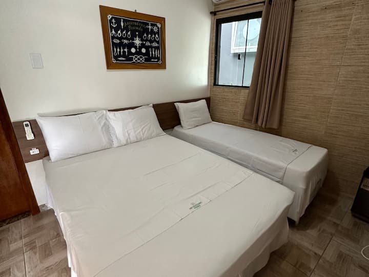 Quarto Triplo Com Café - Peña