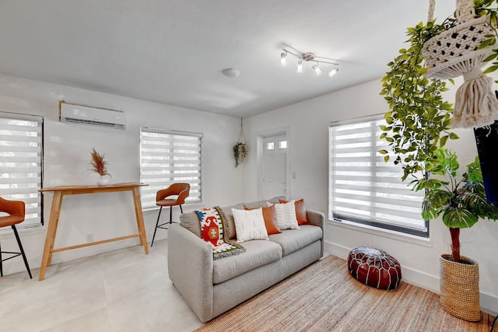 Cozy Apt, Short Drive To Beach - Fort Lauderdale, FL
