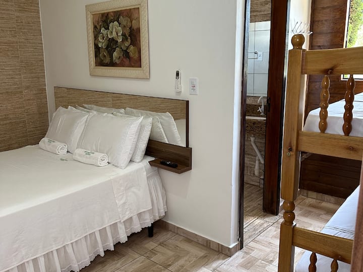 Quarto Quádruplo Com Café - Pousada Ancoradouro - Penha