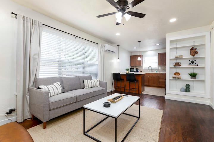 2.9 Mi From Downtown Dallas - Dallas