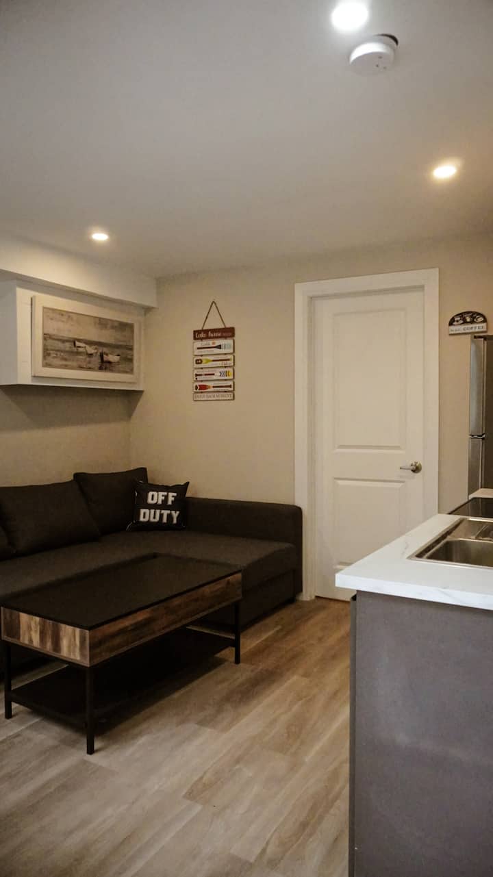 Cottage Guest Room - Campbellford