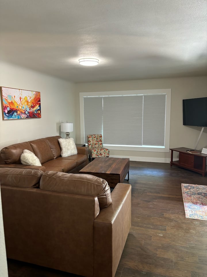 Glenmere Park Bungalow - Greeley, CO