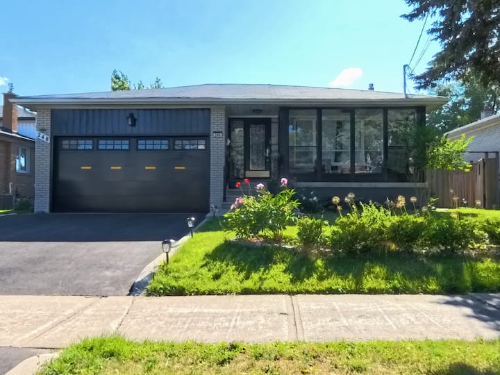 Private Walkout Unit - Toronto