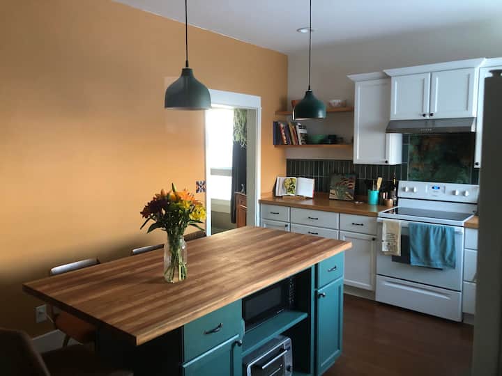 Home Near Umwestern & Downtown - Dillon, MT