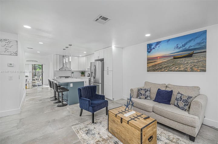 Stuart Oasis - Stuart, FL