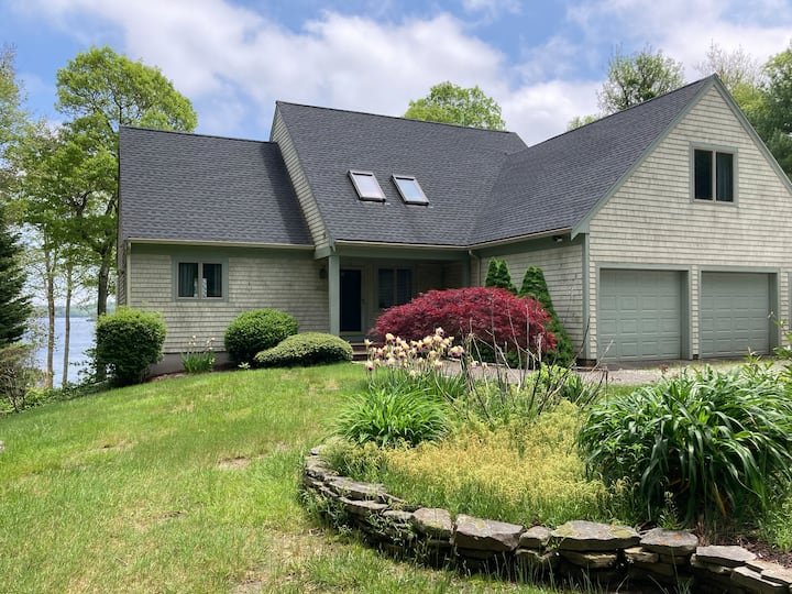 Lake House On Wakeby Pond - Sandwich, MA