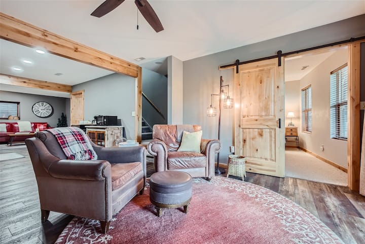 Retreat In The Woods - Woodland Park, CO