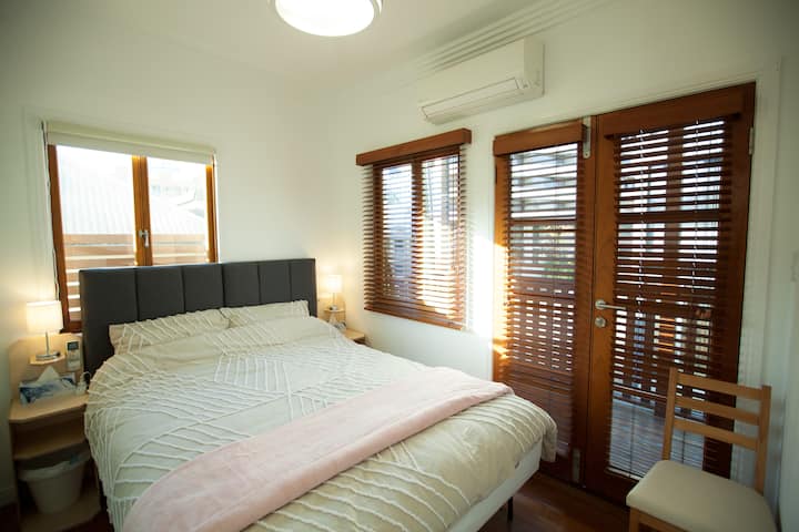 1st Floor Room In Happy House! - Spring Hill