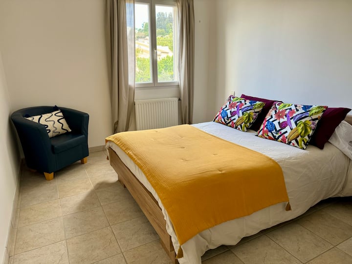 Escampette En Provence - Forcalquier