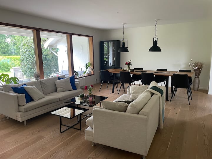 Stort Hus Endast 900m Till Havet - Halmstad