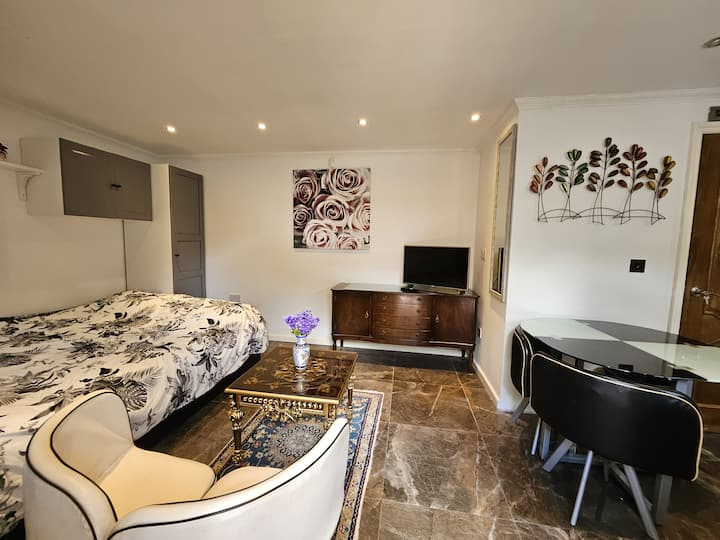 Spacious Guest Suite - Harrow - Harrow