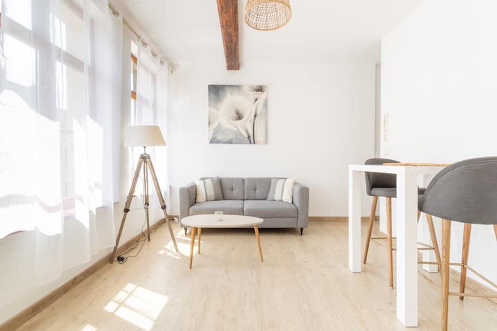 Appartement Spacieux Et Fonctionnel - Centre - Douai