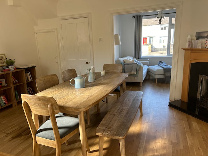 Cozy Townhouse Near The City - Portmarnock