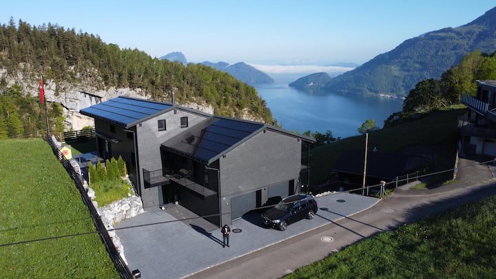 Villa An Ruhiger Lage - Vitznau