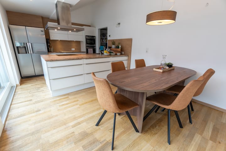 Room In Penthouse W. View - Innsbruck