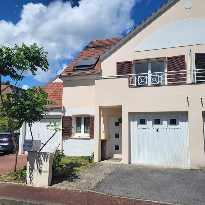 Maison Avec Parking à 20 De Paris Et Lac D'enghien - Épinay-sur-Seine