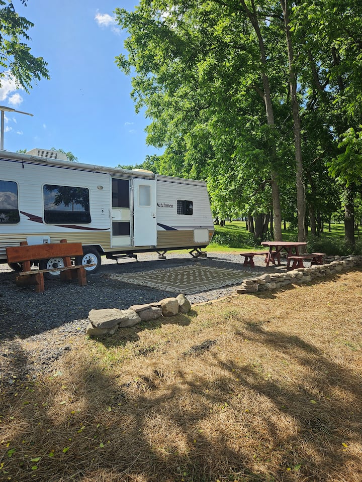 Big Hollow Run Camper - Seneca Lake, NY