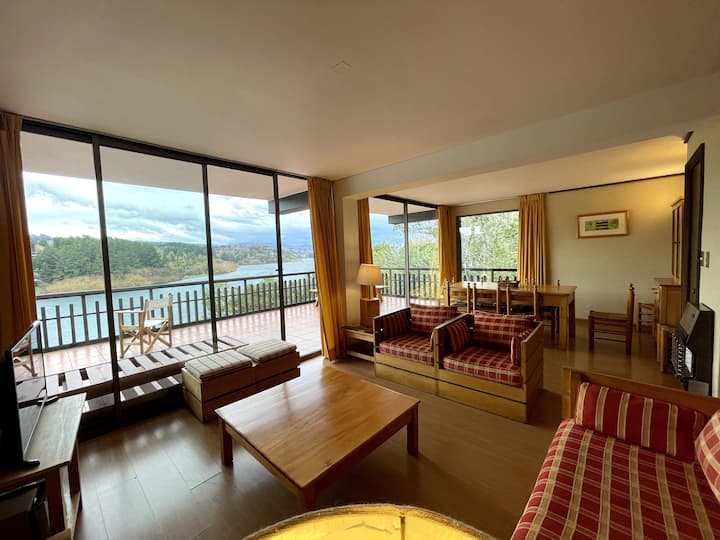 Dpto Con Acceso Al Lago En La Península De Pucón - Pucón