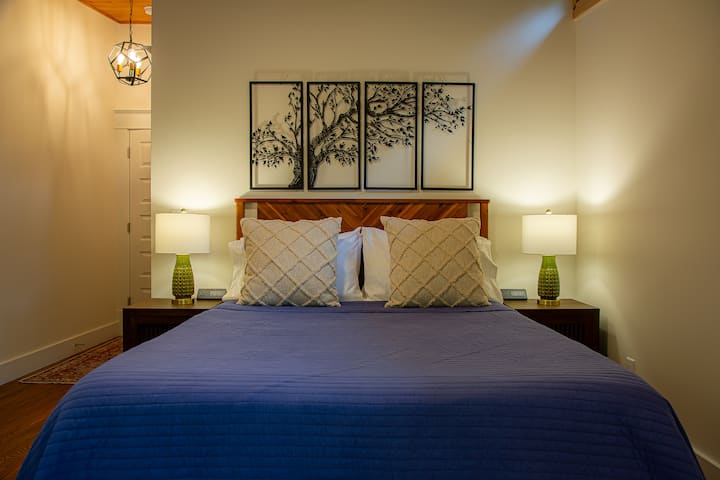 Birch Room At Forest Inn - Saugatuck, MI