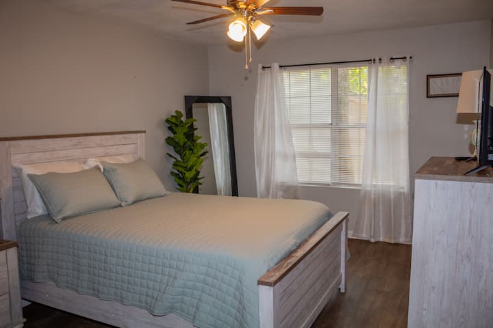 Varsity Views! 3min Drive To Valdosta State - Valdosta, GA