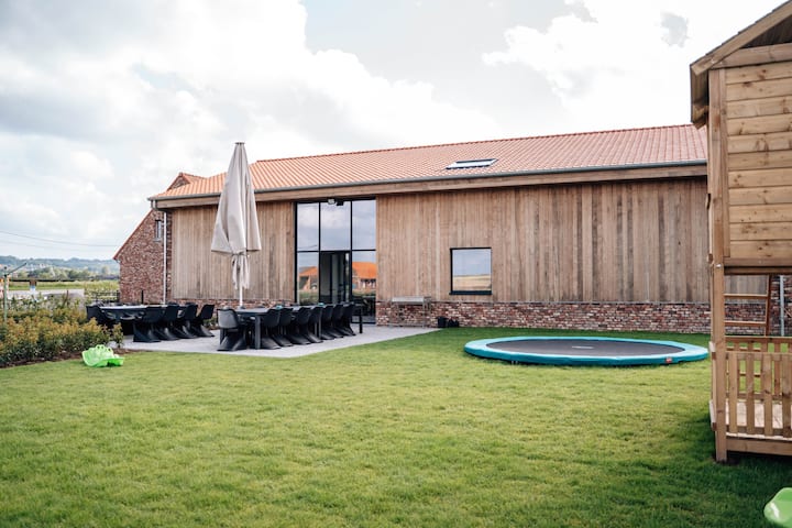 Landgoed  'T Warm Nest (26pers) - Poperinge