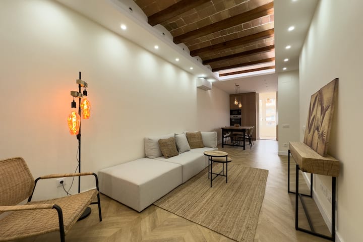 Mai&maud Urgell Apartment - Cornellà de Llobregat