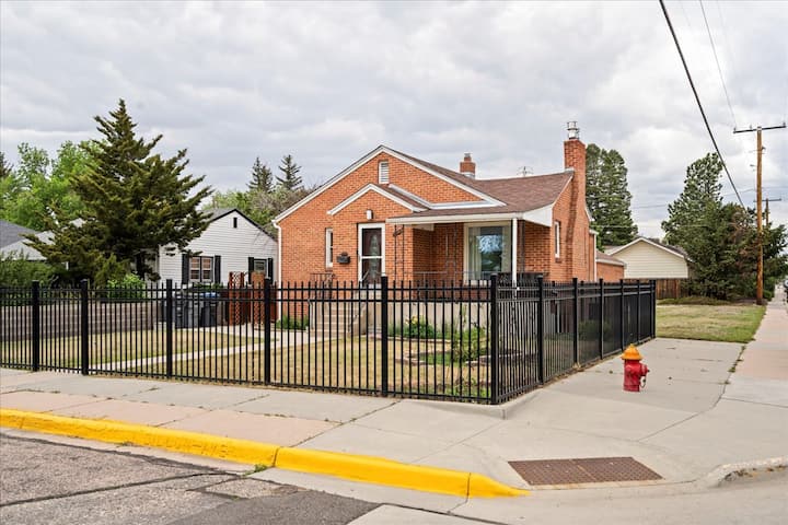 Peaceful, Newly Renovated Avenues Home - Cheyenne, WY