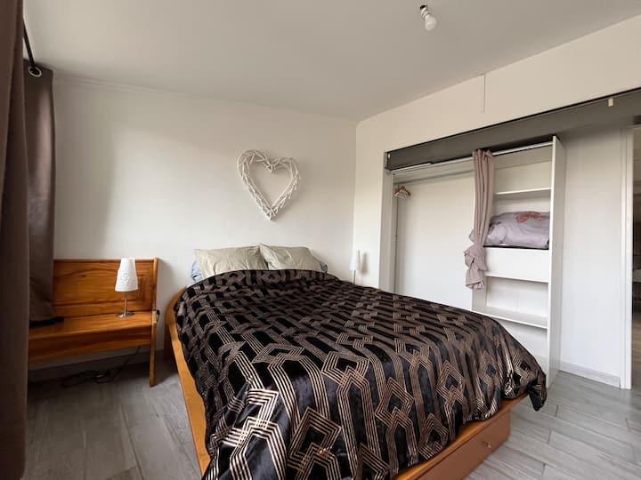 Grand Appartement - 2 à 6 Places - Lunel