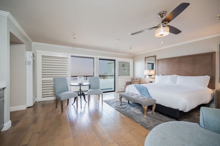 Lux King Retreat Suite - Cayucos, CA
