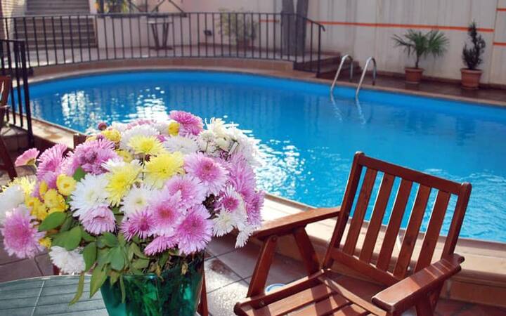 Welcome To Cozy Boutique Hotel With Amazing View - 트빌리시