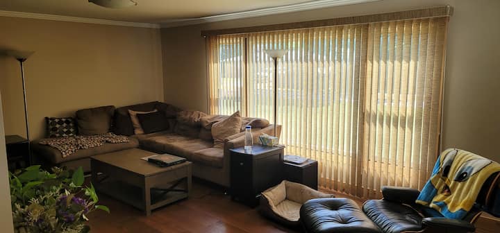 Ranch Home 3bd/1.5ba, 1st Floor Laundry - ホランド, MI