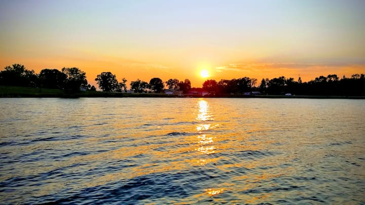 Inviting 2 Bdrm Beachside Cabin - Maplewood State Park, Pelican Rapids
