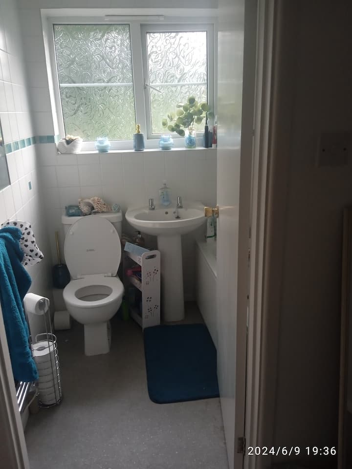 Comfortable Fun Loving - Banbury