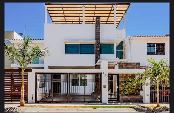 Casa Confortable Y Lujosa - Puerto Vallarta