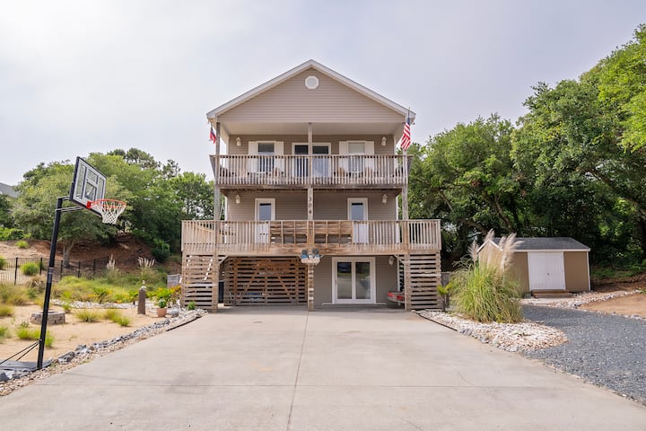 6br Oasis-private, Pool, Hot Tub, Outdoor Tv - Kitty Hawk, NC