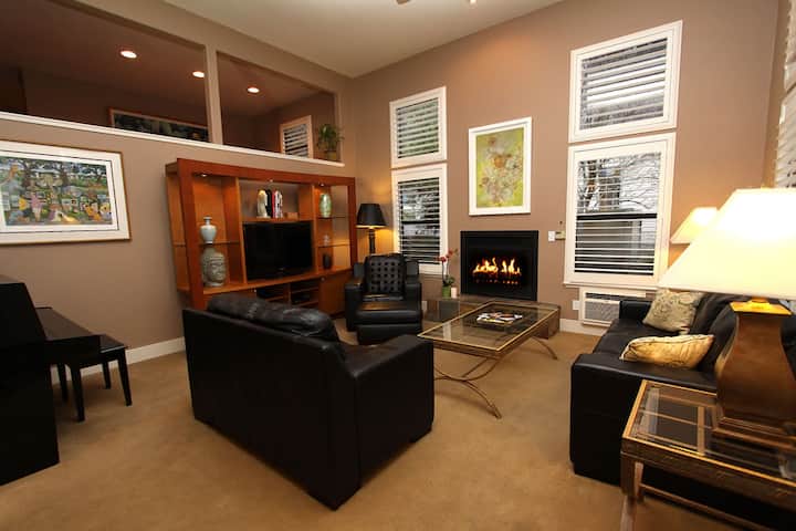 Sonoma Cottage - Guerneville, CA
