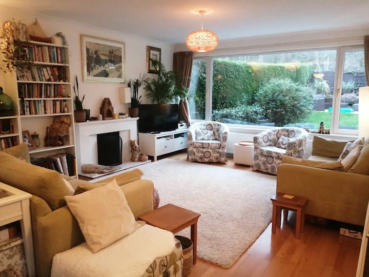 Hilltop House - Edinburgh