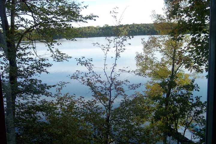 Cozy Lakeside 3 Bedroom Cabin (Cabin 10) - Maplewood State Park, Pelican Rapids