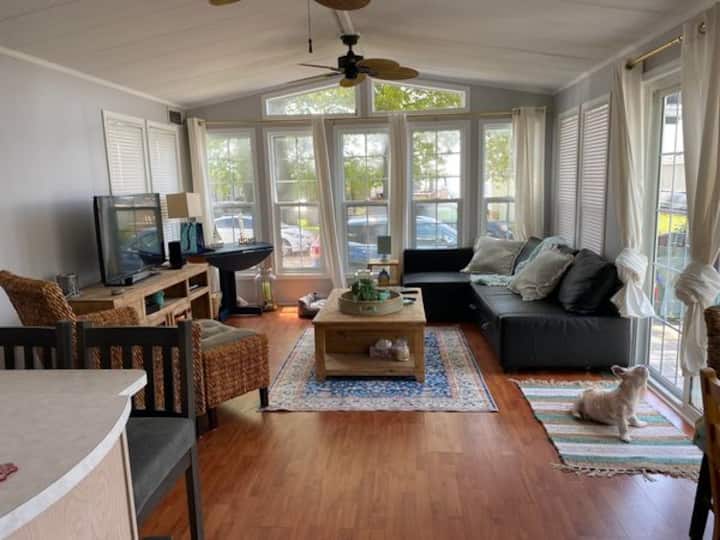 The Siren At Wyldewood Beach - Port Colborne