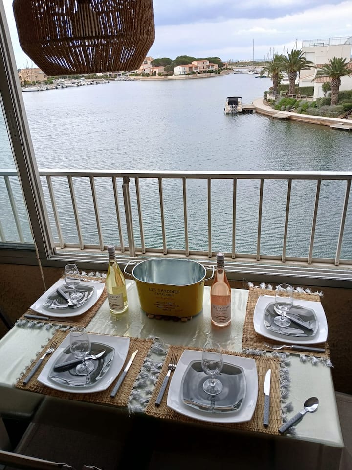 Au Calme Dans Une Marina - Saint-Cyprien