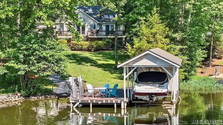 Lakefront Getaway With Dock & Jet Ski Rentals! - Lake House, Gasburg