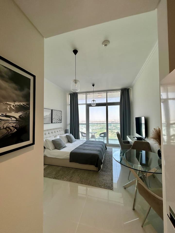Modern Studio With Golf Course View - Verenigde Arabische Emiraten