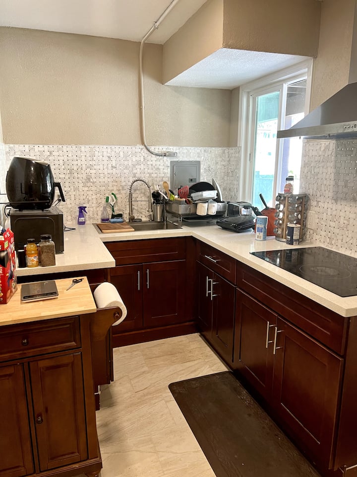 Private Room In Luxury Home | Direct Lease $1,195 - Hayward, CA